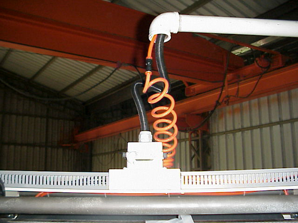 KweenB - OMC & OM Series - Compact Oscillating Type Film Blown Line